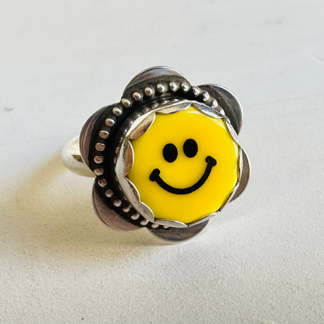 Smiley Flower Ring
