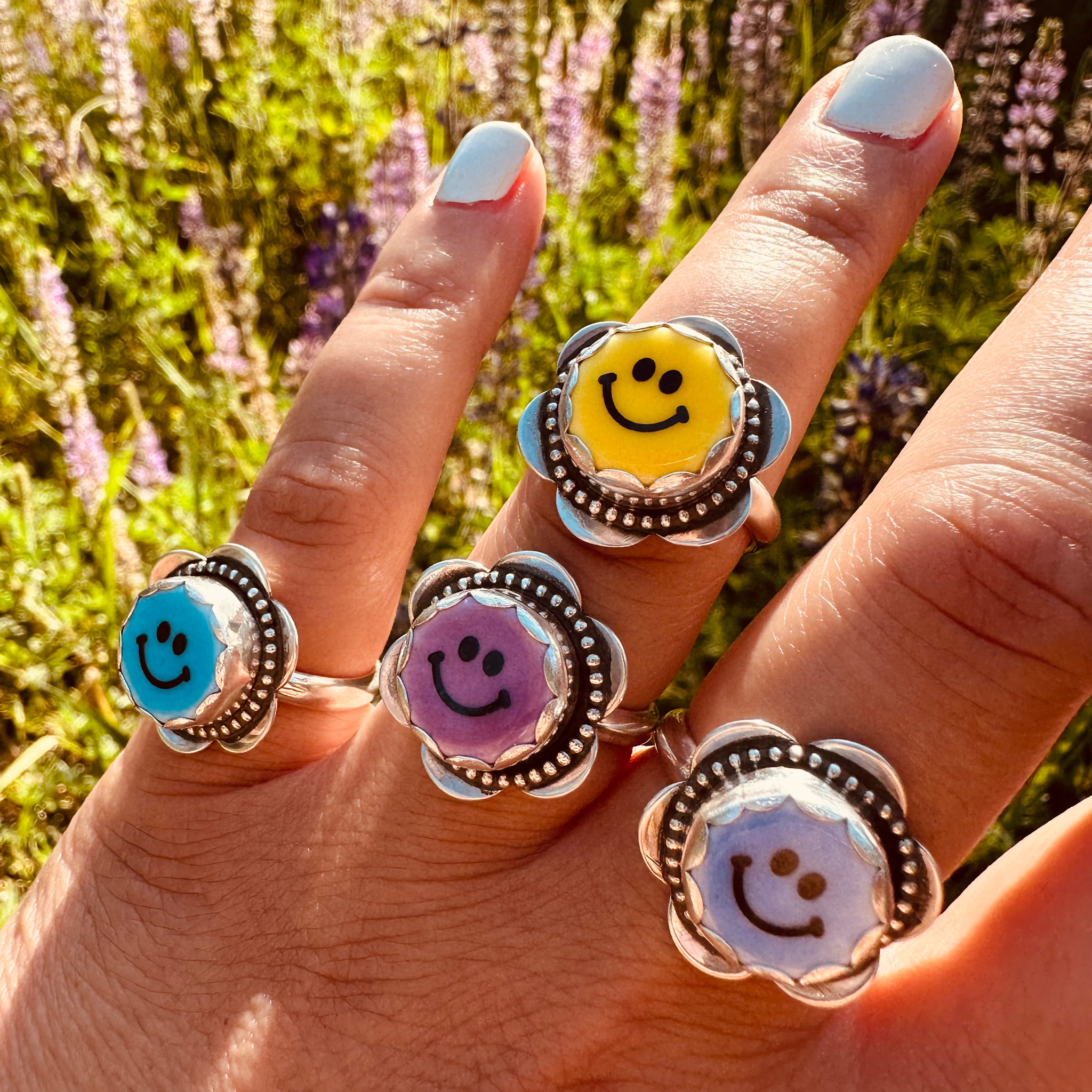 Smiley flower ring store